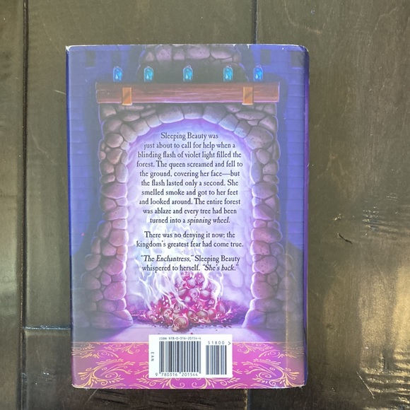 Other | The Land Of Stories The Enchantress Returns By Chris Colfer ...